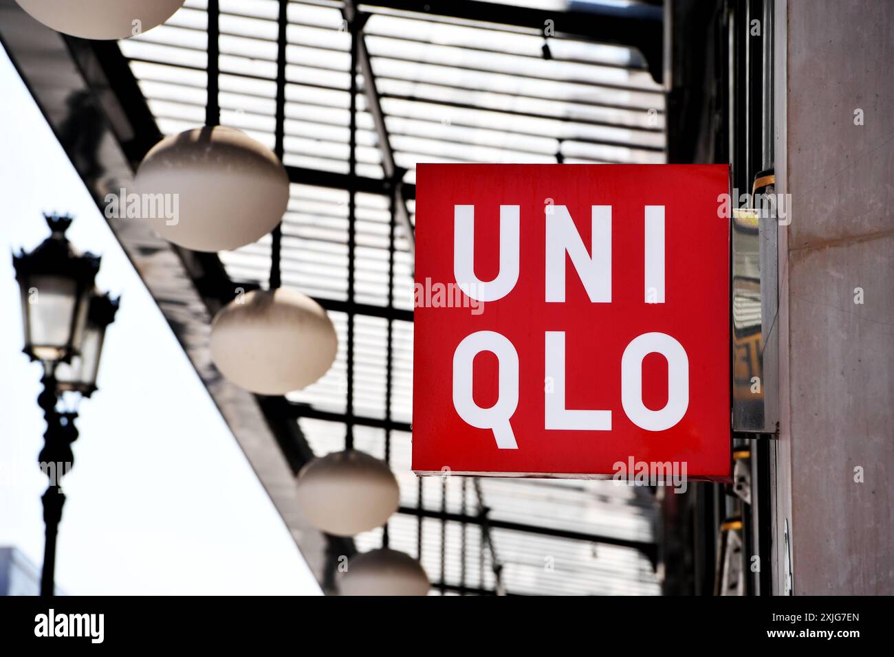 Uniqlo Japanese Fashion Brand store in les Halles - Paris - France ...