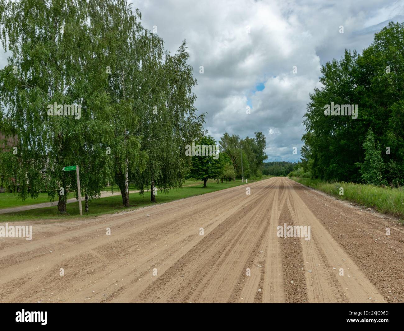 Graded road hi-res stock photography and images - Alamy