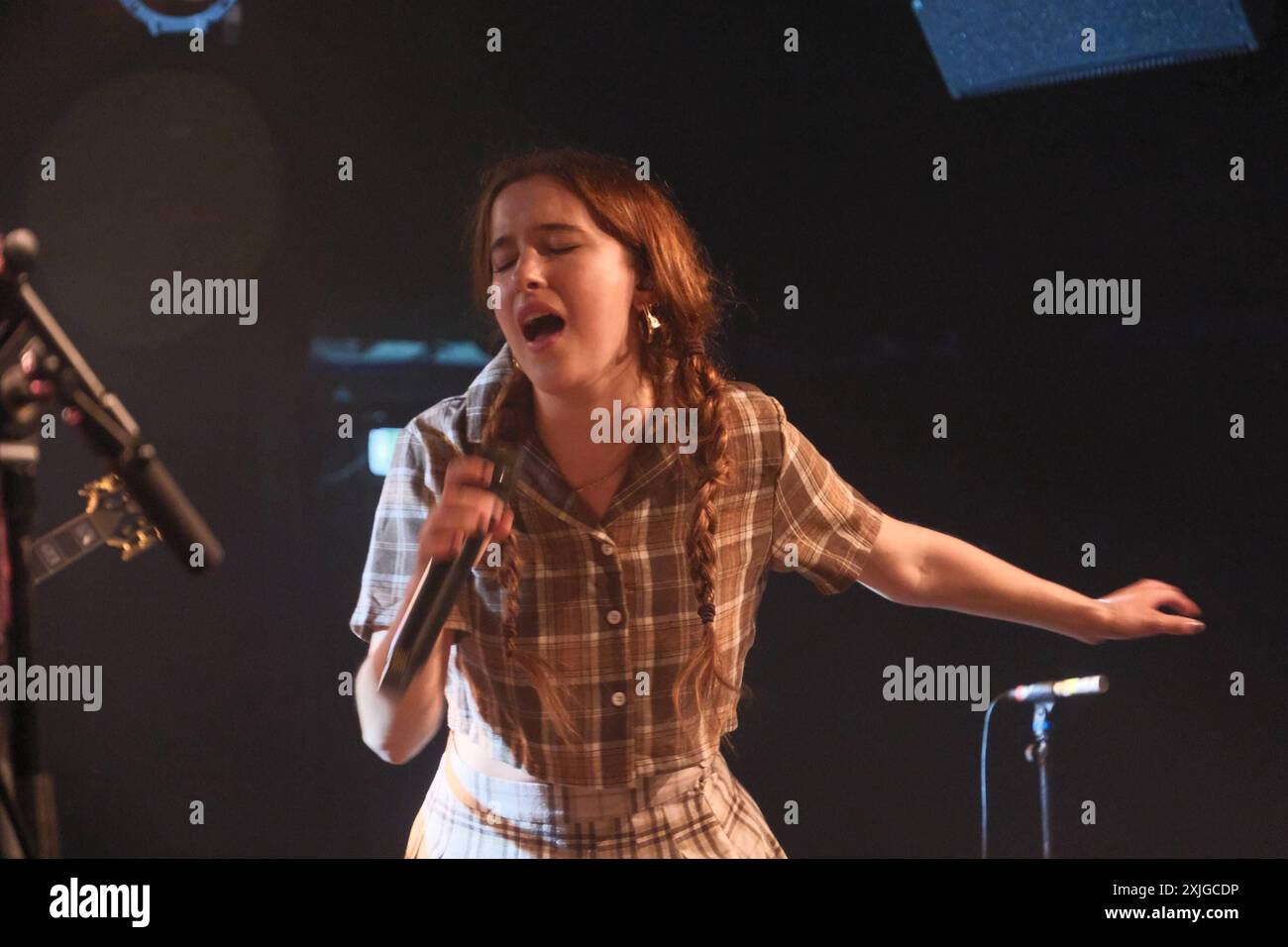 17.07.2024 xkhx Kassel, Kulturzelt Konzert LAWRENCE, SUPPORT JESSE GOLD ...