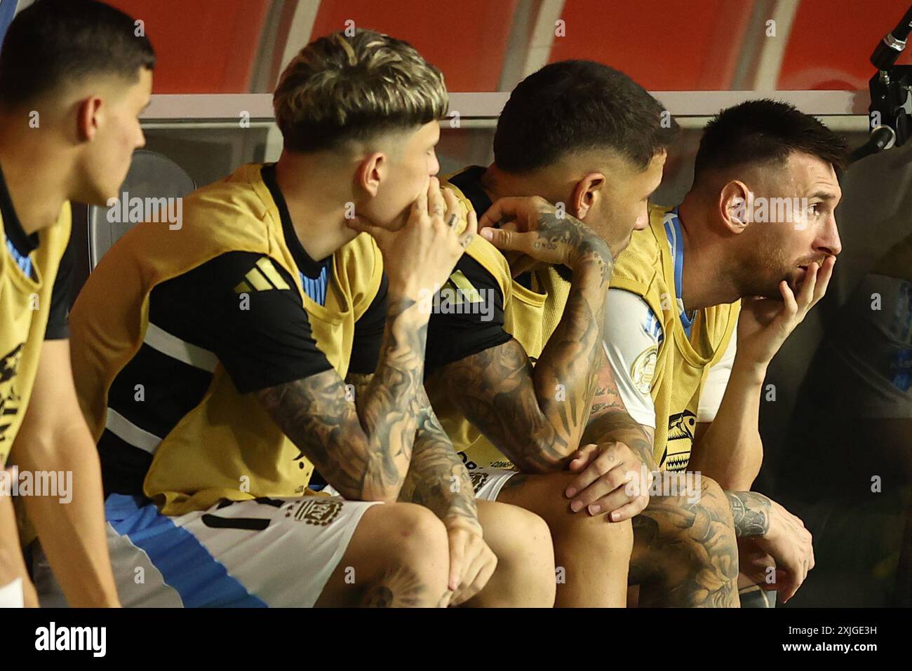 Swollenankle hi-res stock photography and images - Alamy