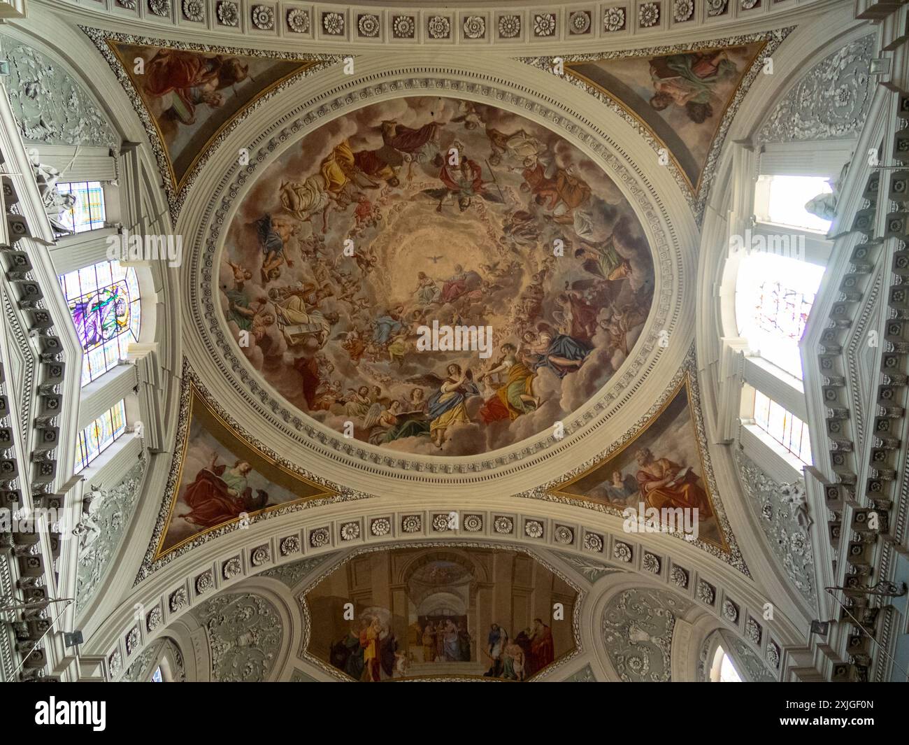 Parrocchiale di santa maria assunta hi-res stock photography and images ...