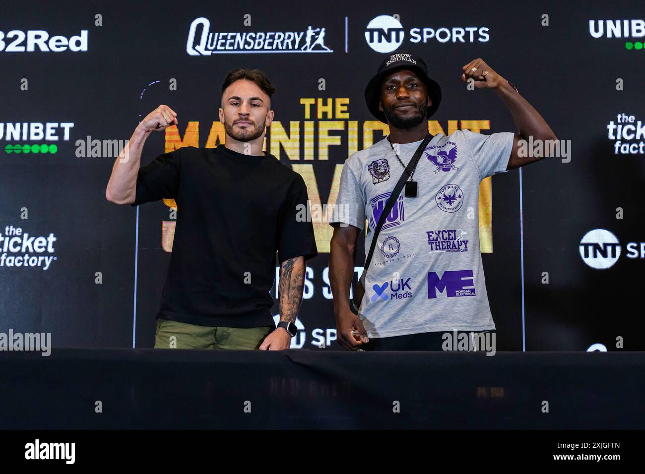 Owen cushion hi-res stock photography and images - Alamy