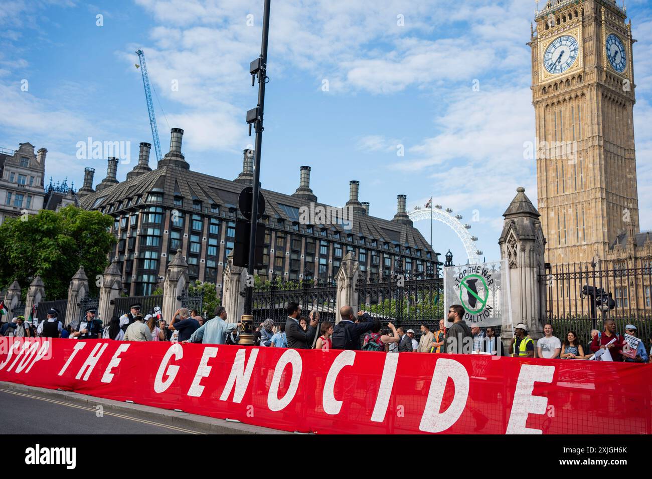 London, United Kingdom. 18 Jul 2024. Zionists and pro-Israel supporters ...