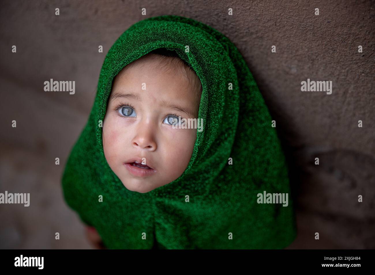 Elderly daily life hi-res stock photography and images - Alamy