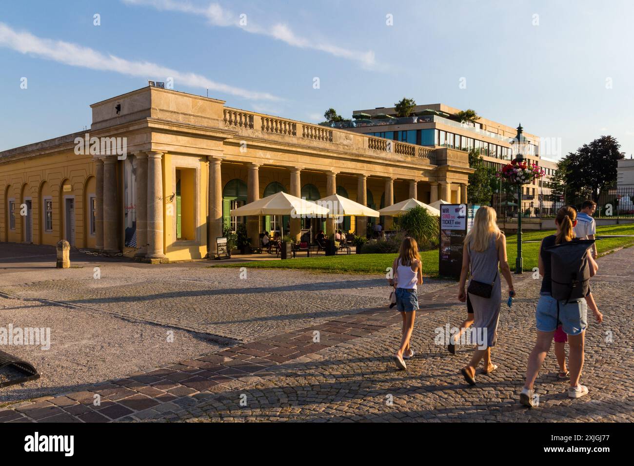 Henrici restaurant hi-res stock photography and images - Alamy
