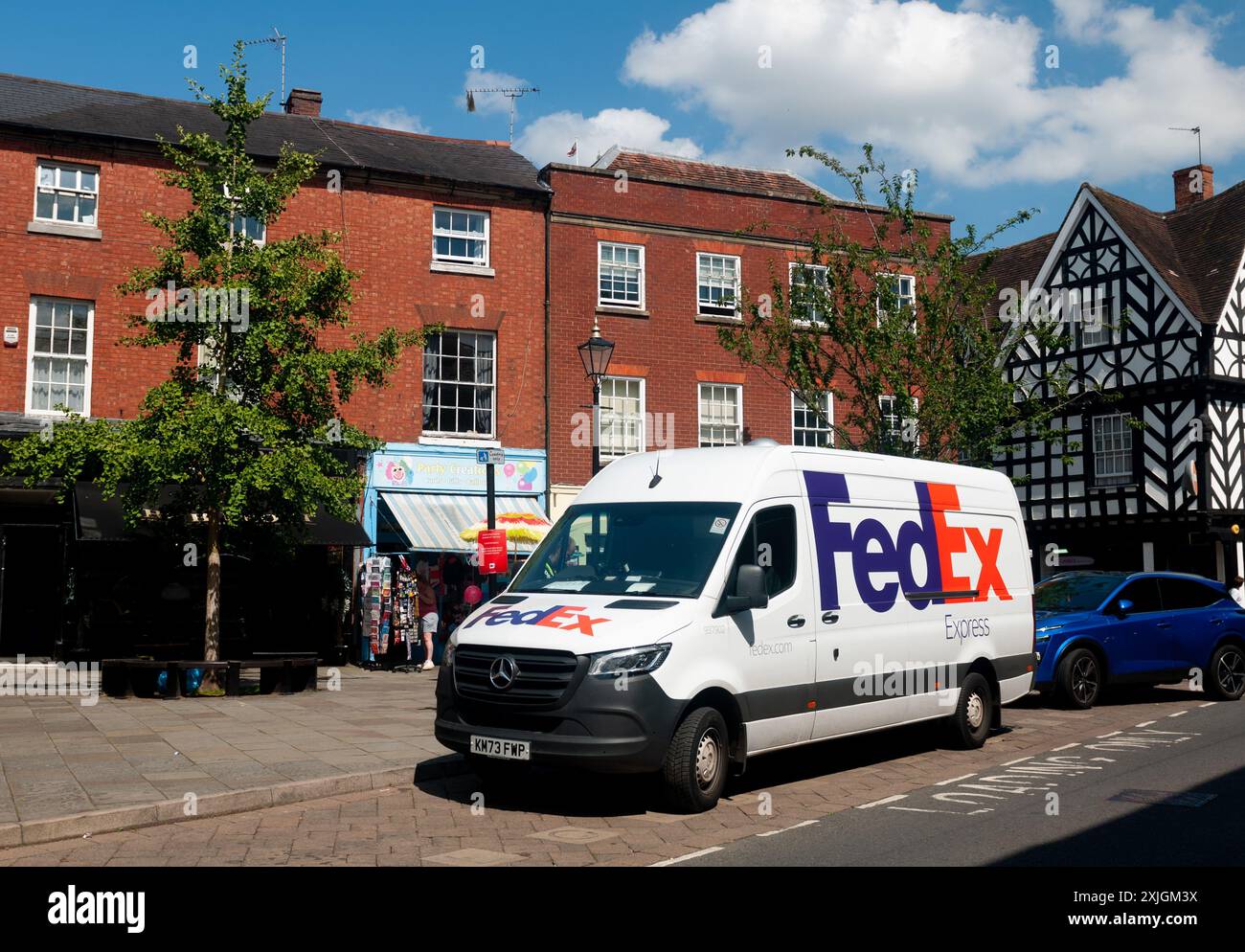 Uk fedex hi-res stock photography and images - Alamy