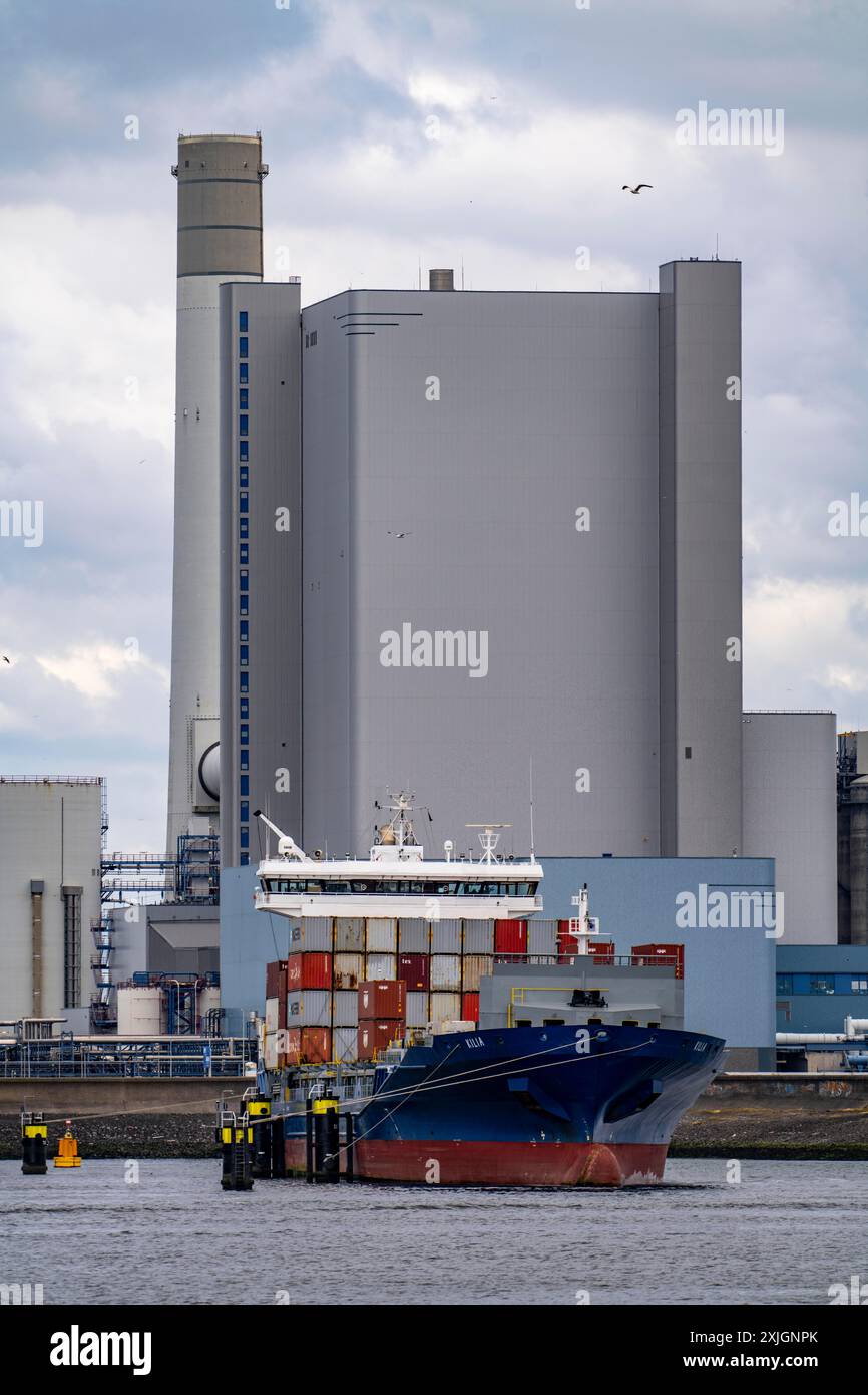 Uniper Benelux coal-fired power plant, in the seaport of Rotterdam ...