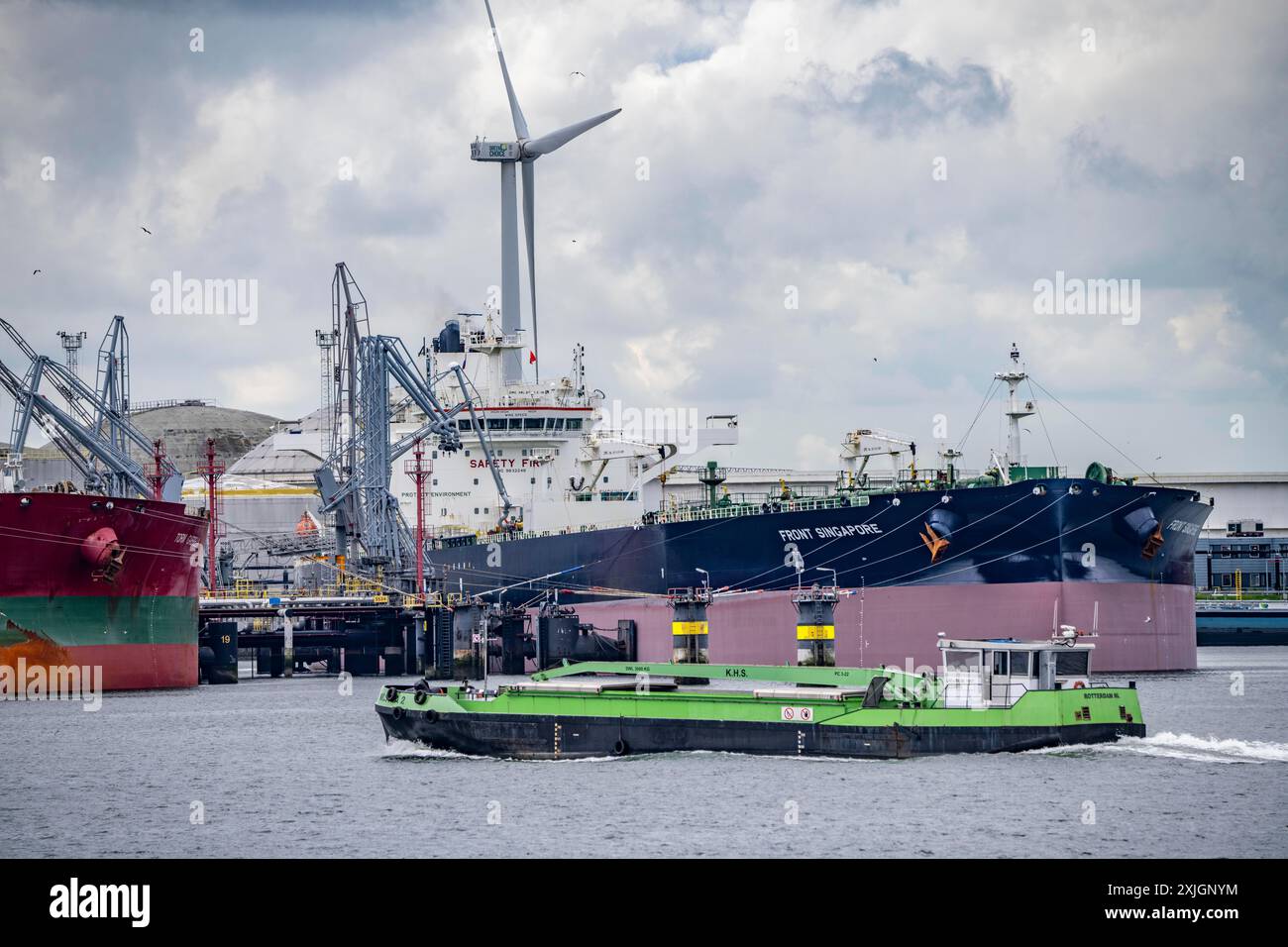 Large crude oil tanker, Front Singapore, being unloaded, in the ...