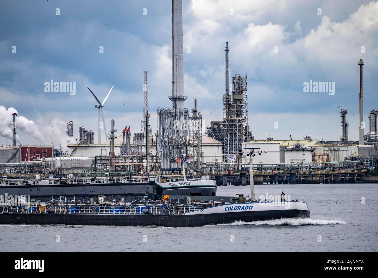Petroleum transhipment hi-res stock photography and images - Alamy