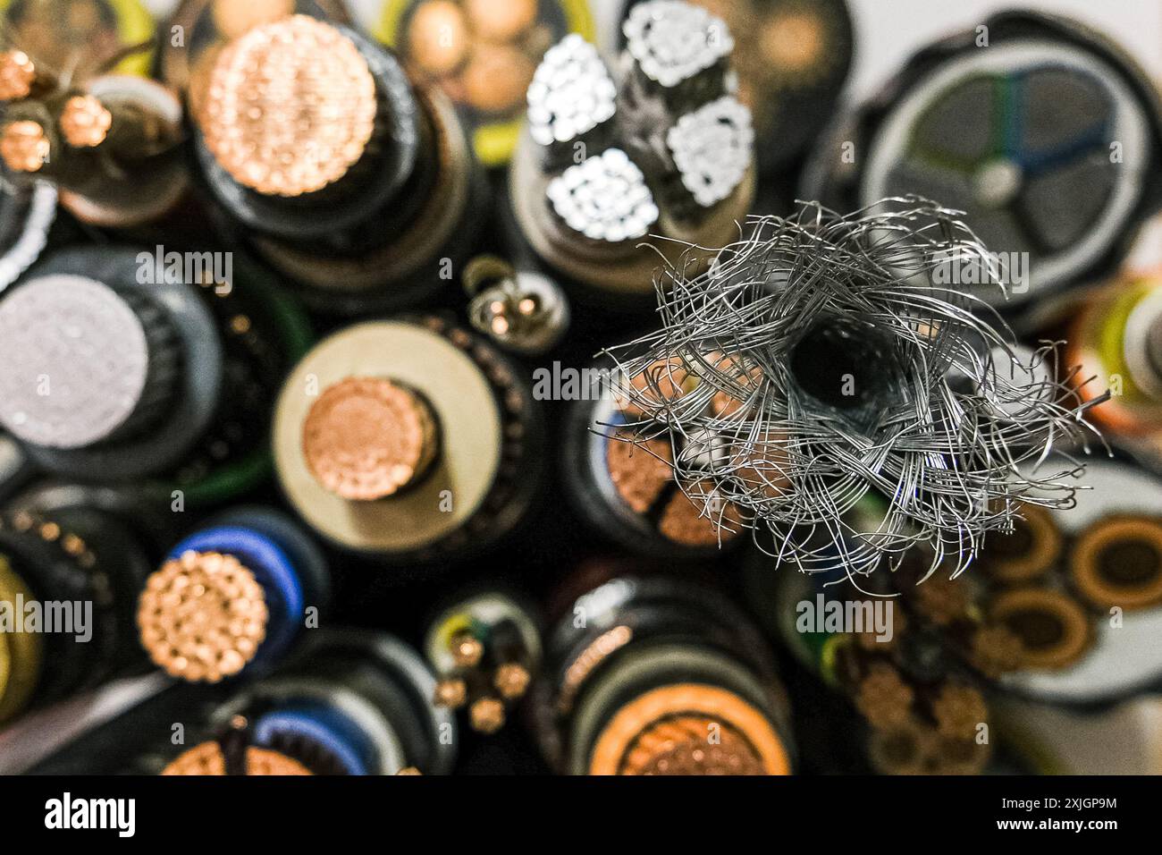 Cross section of high-voltage cable High quality photo Stock Photo - Alamy