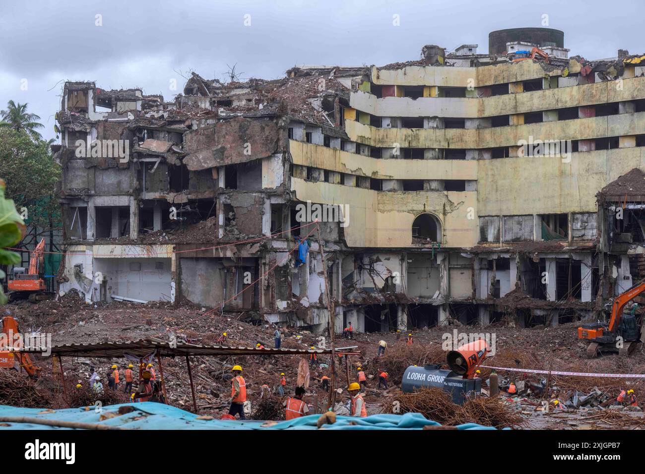 Centaur hotel at juhu beach hi-res stock photography and images - Alamy