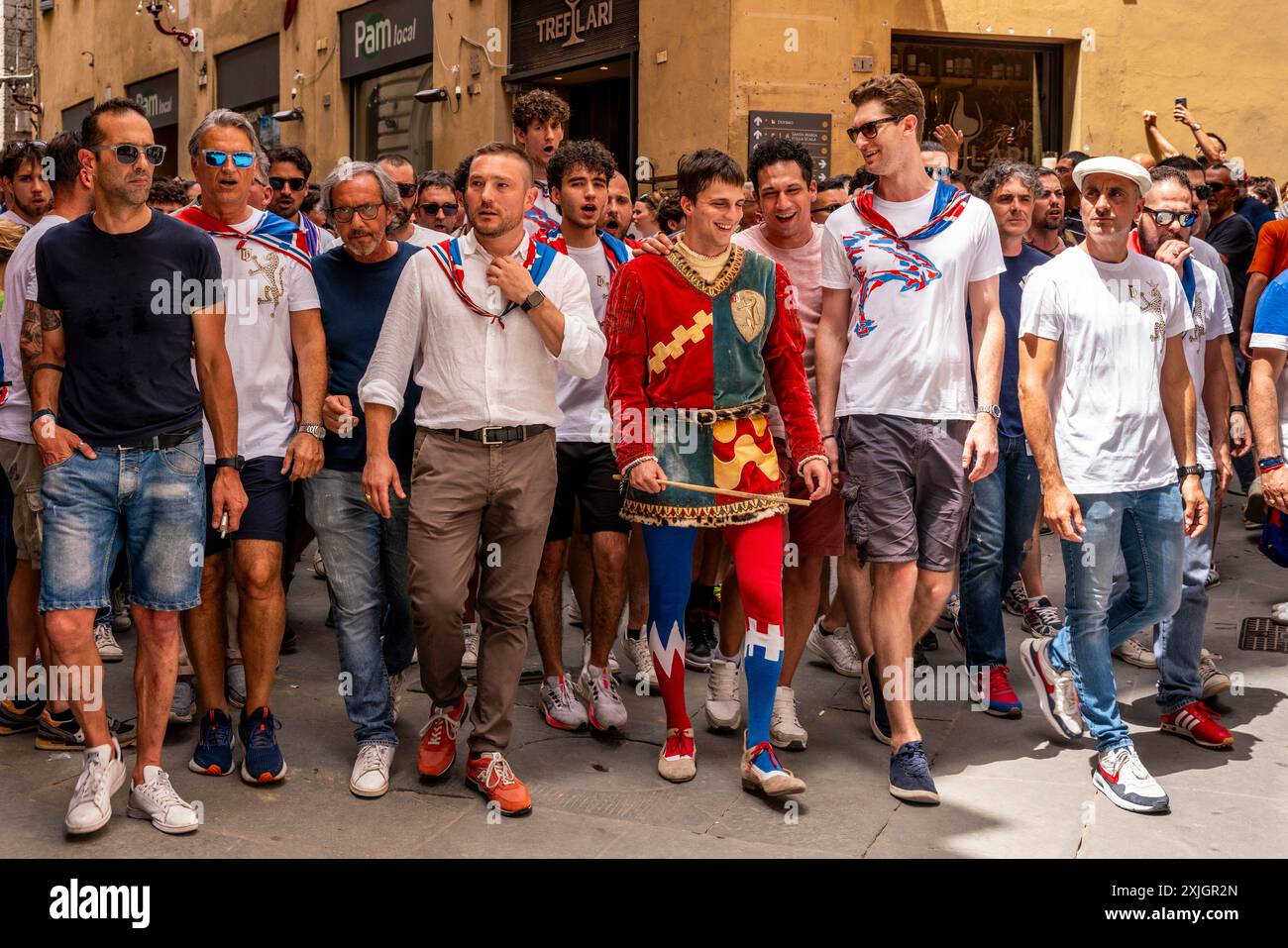 The Pantera Contrada Arrive In The Piazza Del Campo With Their Lucky ...