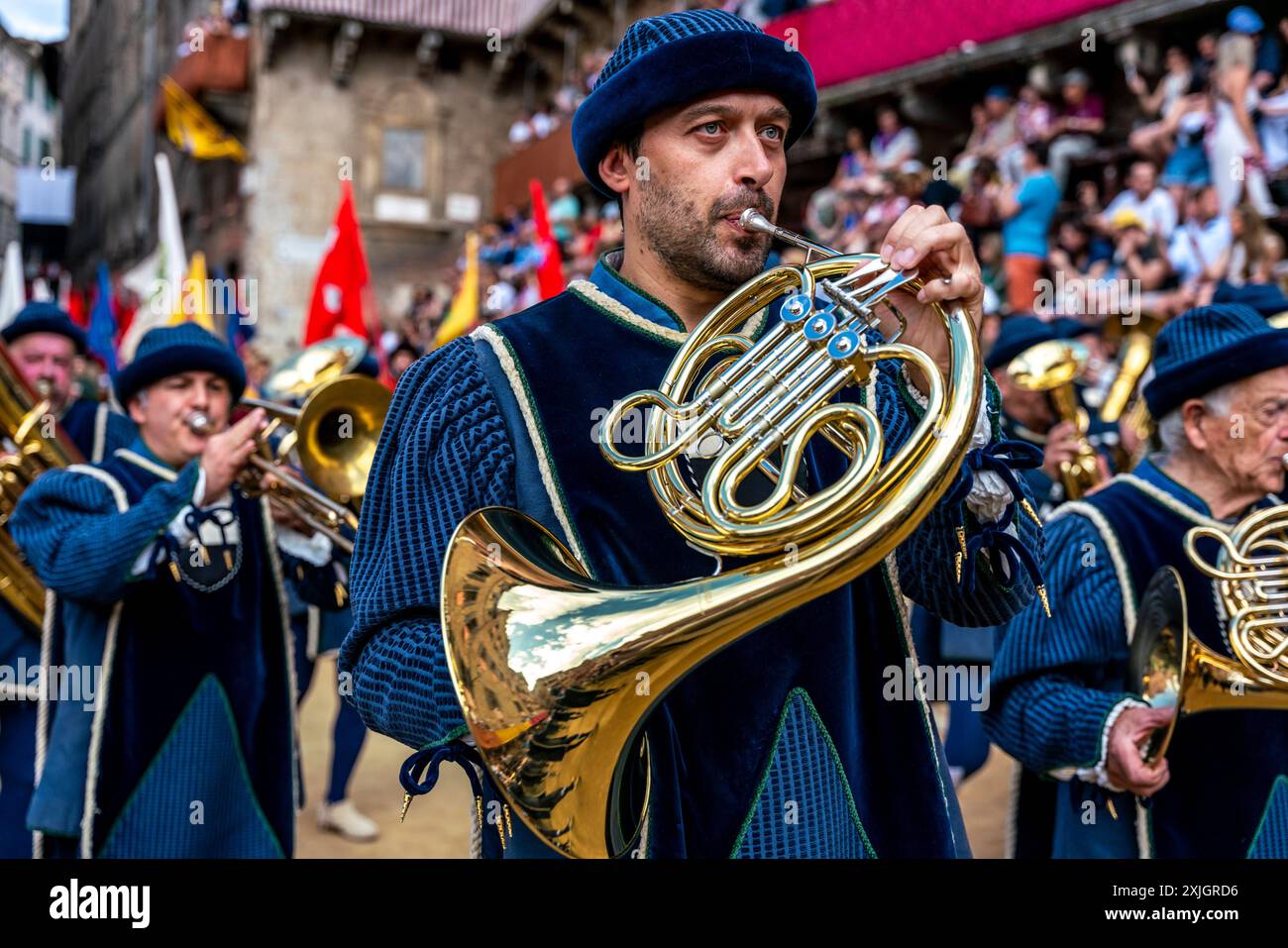 Musicians take part in medieval hi-res stock photography and images - Alamy
