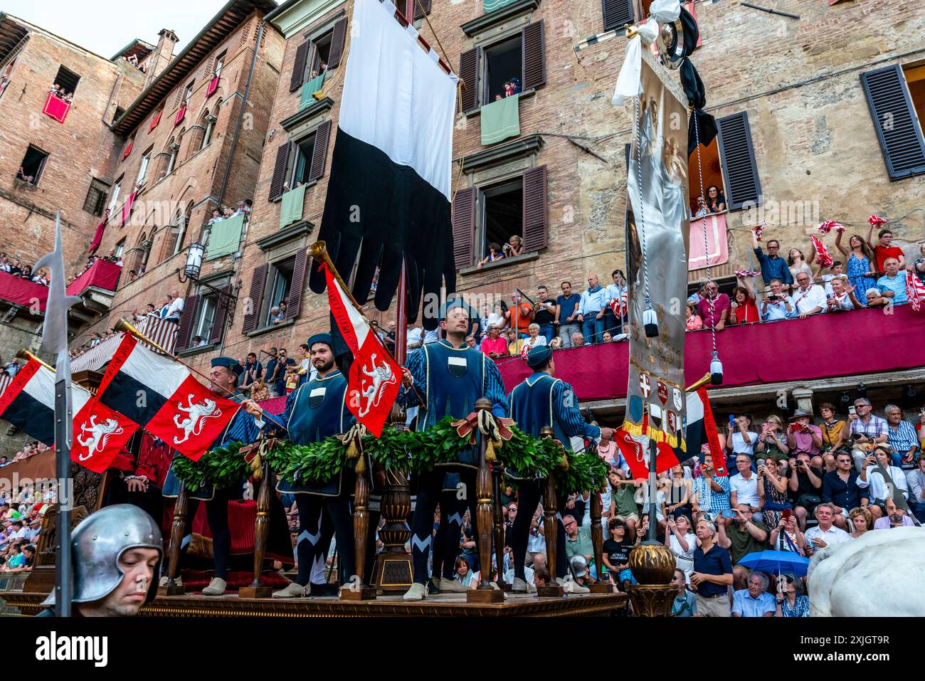 The White Oxen and Palio Silk Banner (The Carroccio) Arrive In The ...