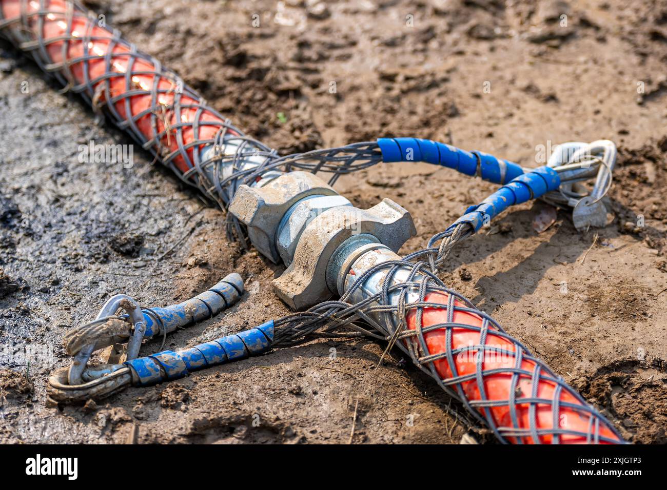 High air pressure hose fitting connection with safety whip, restraint ...