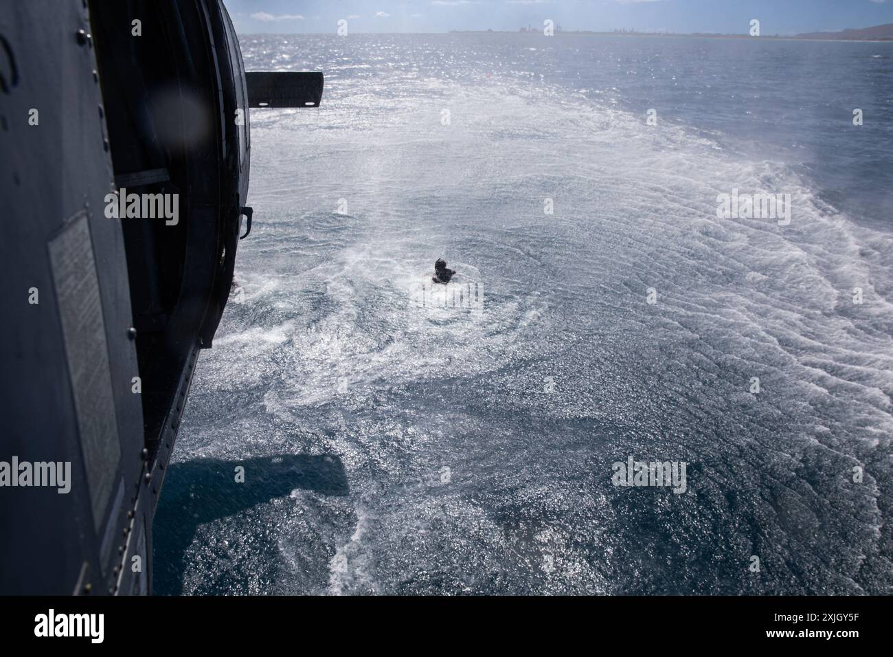A U.S. Navy MH-60S Seahawk attached to Helicopter Sea Combat (HSC ...