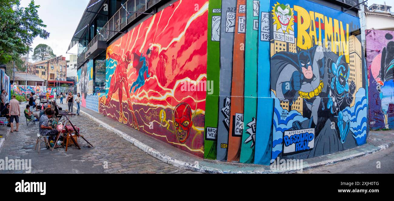 Panoramic view of Brazilian street art and graffiti paintings, Beco do ...