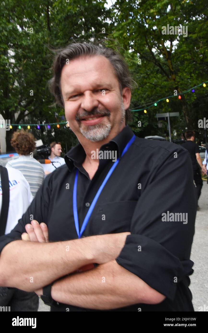Chris Lehner Parkcafe Wirt Muenchen 18.07.2024 Karl-Stuetzel-Platz DIE ...