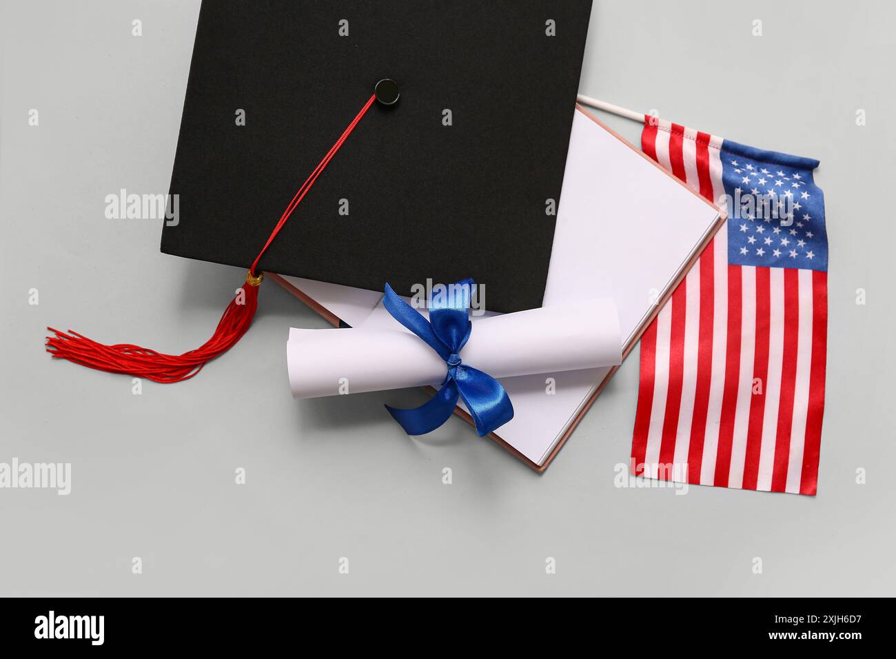 Usa flag graduation hat hi-res stock photography and images - Alamy