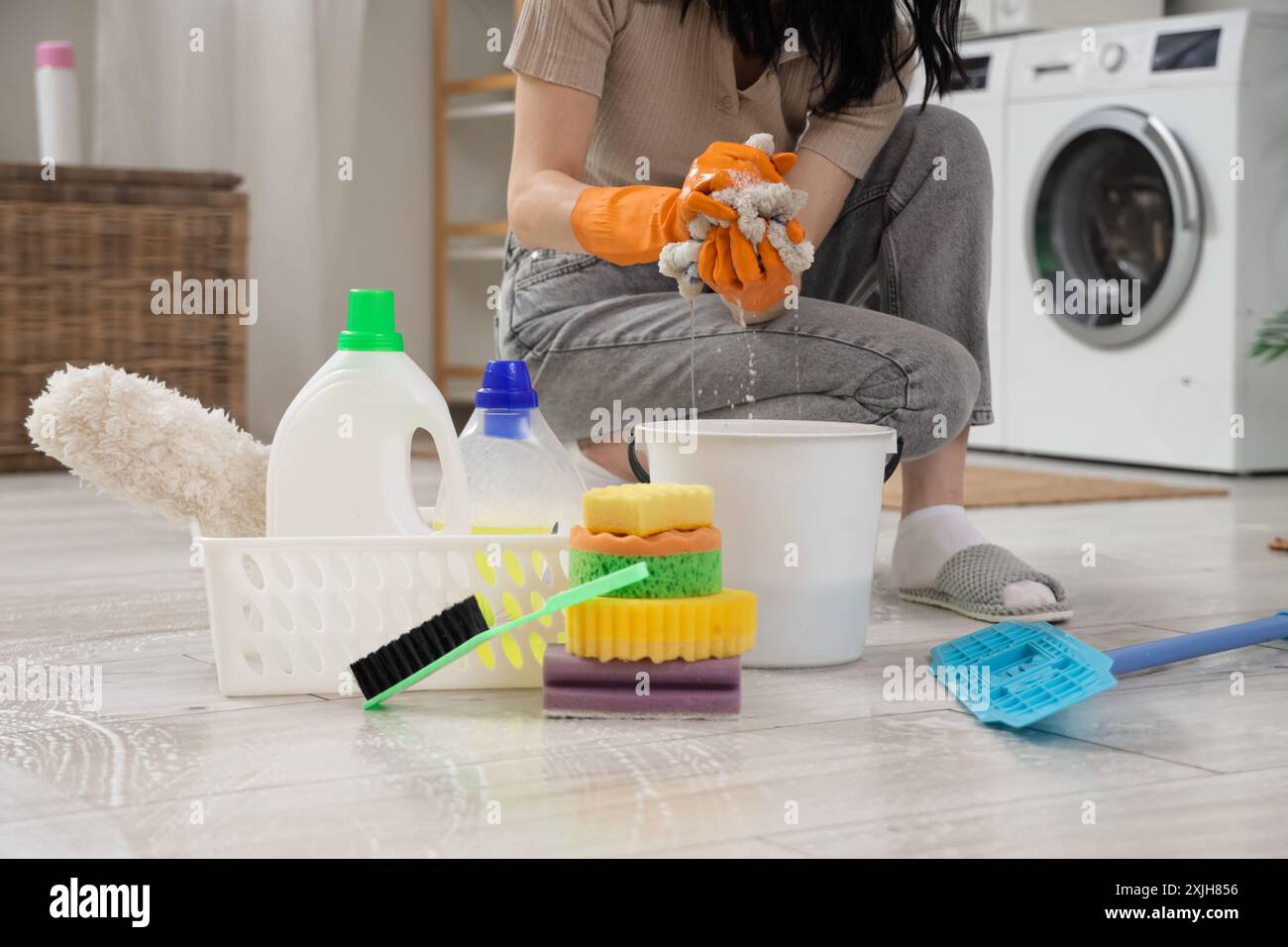 Wringing wet hi-res stock photography and images - Alamy