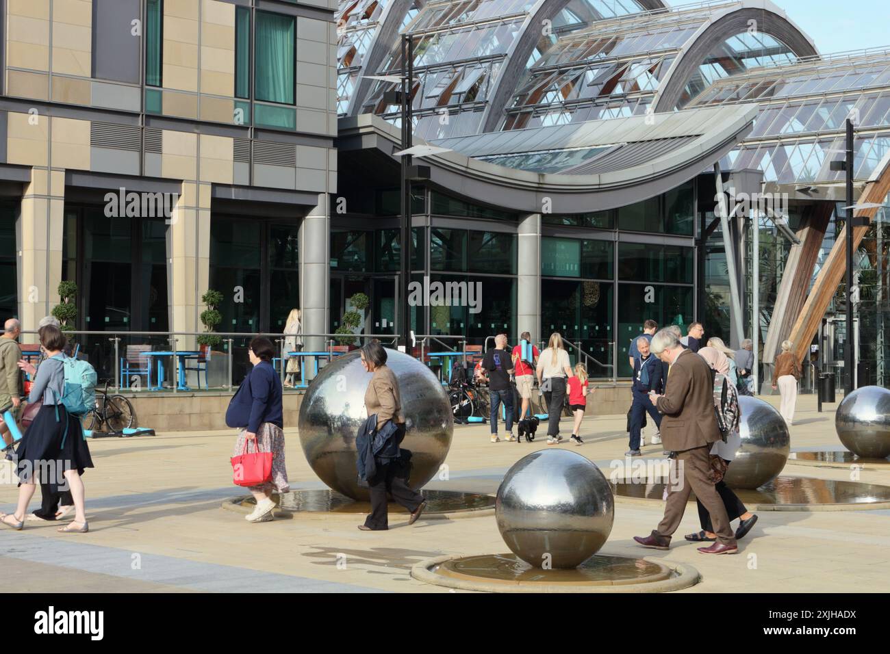 Mercure Hotel building, and Winter garden. Millennium Square, Sheffield ...