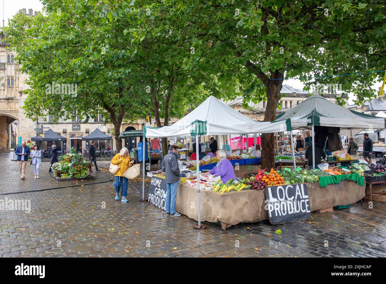 Wells city centre, market stalls fruit and vegetable stall with local ...