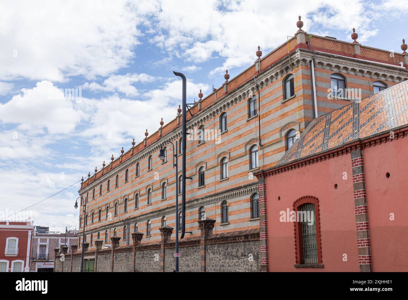 Emergency hospital clinic glass hi-res stock photography and images - Alamy