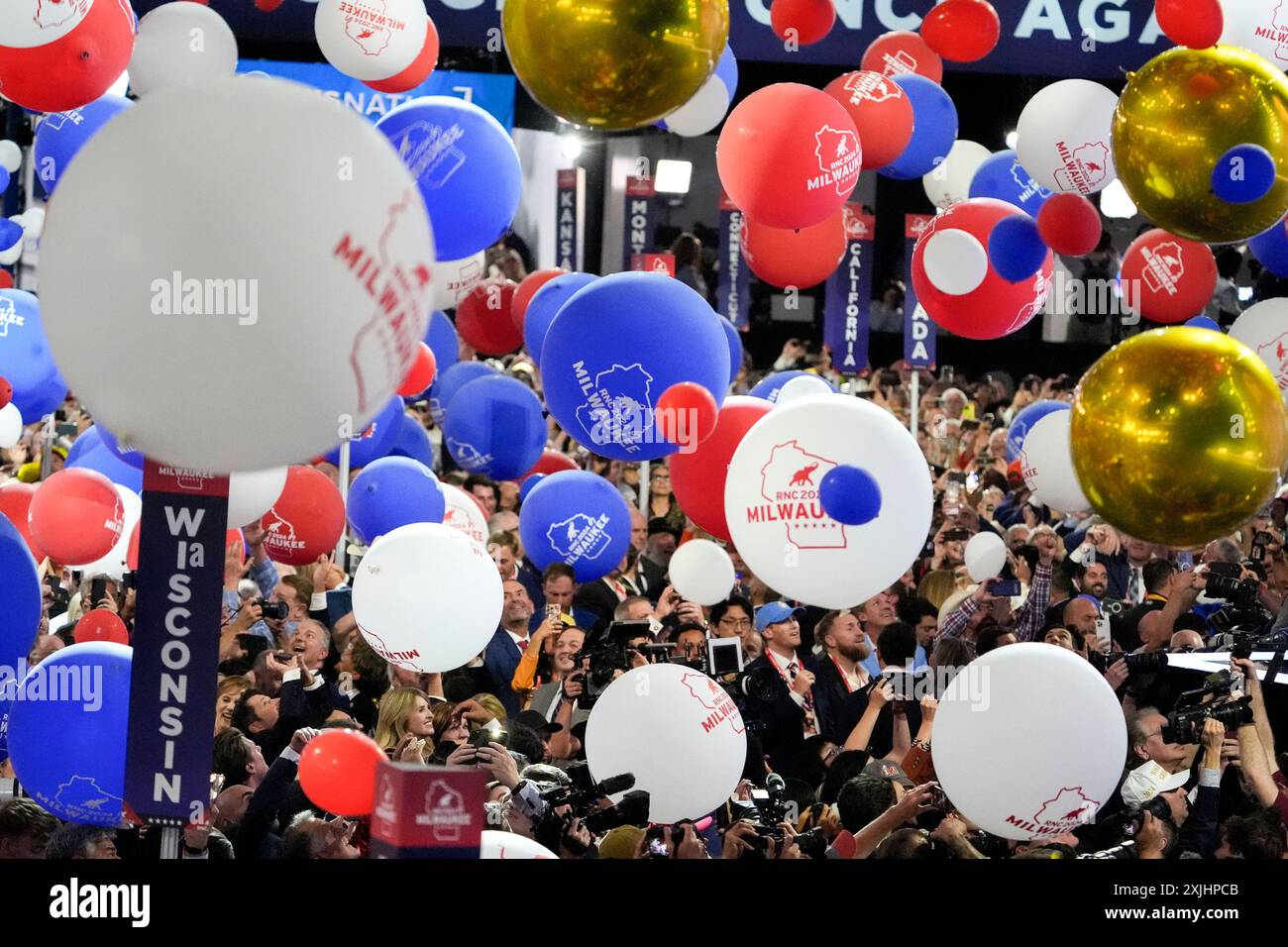 Milwaukee, United States. 18th July, 2024. Balloons drop on delegates ...