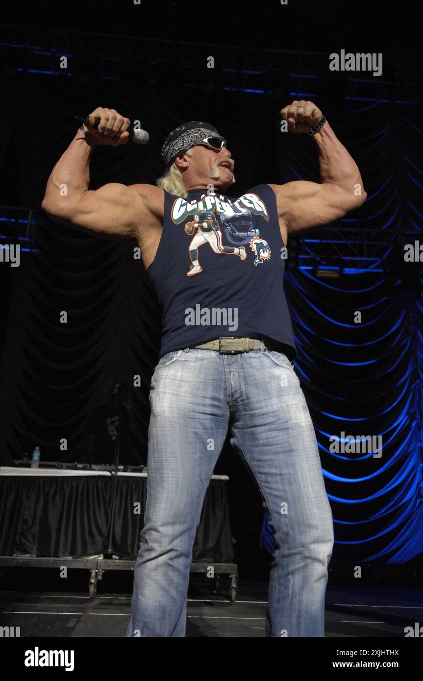 Sunrise, United States Of America. 16th Dec, 2006. SUNRISE, FL ...