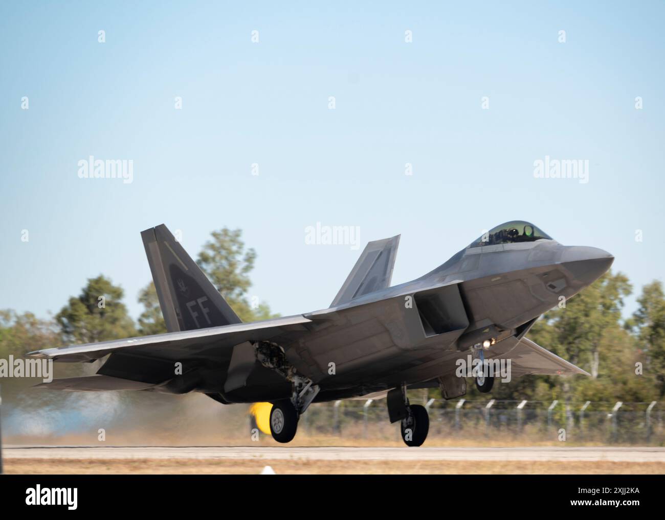 A U.S. Air Force F-22A Raptor assigned to the 27th Expeditionary ...