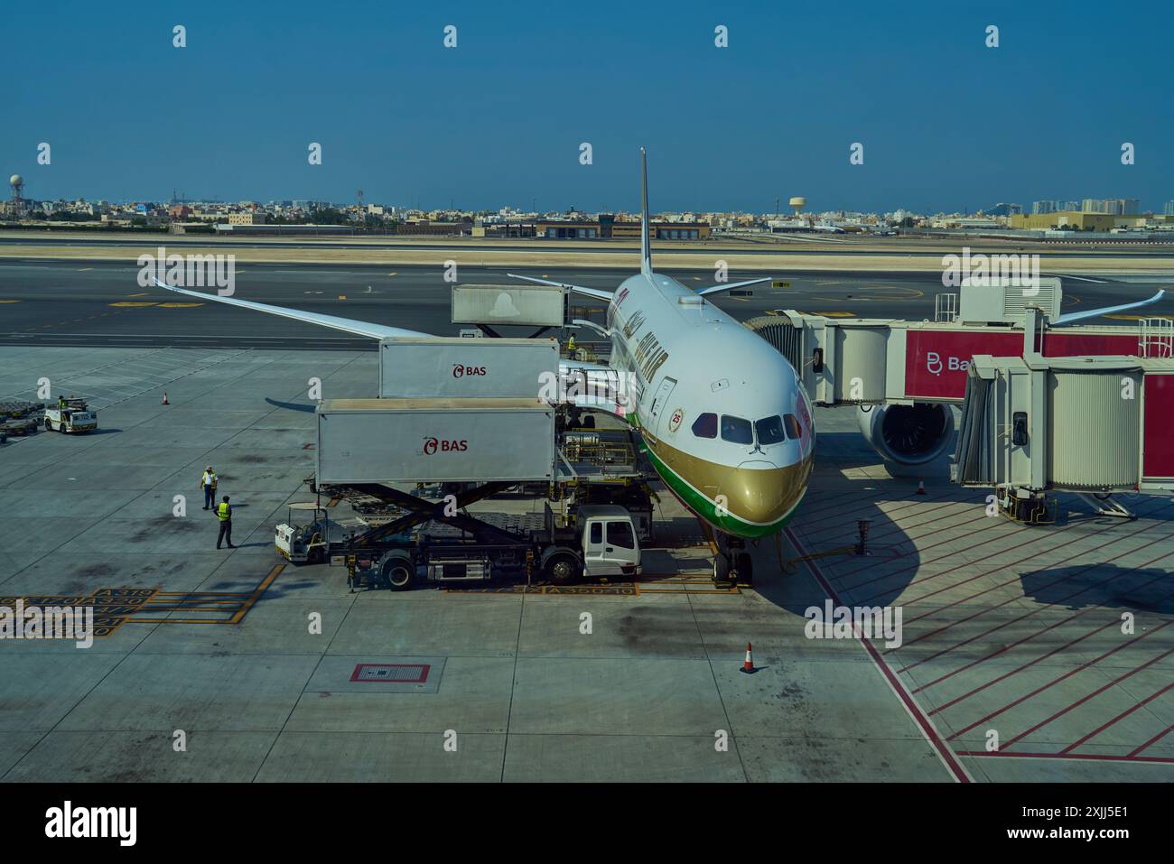 At bahrain international airport hi-res stock photography and images ...
