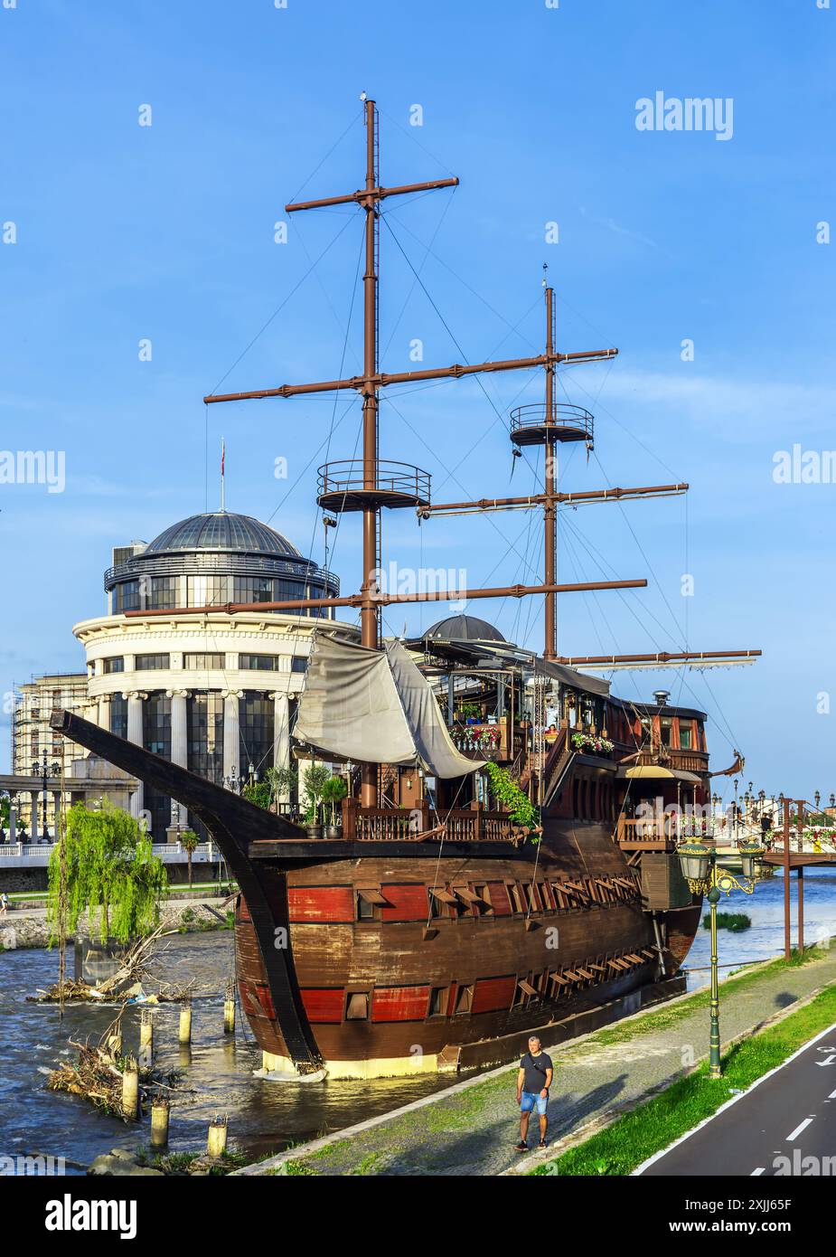 Restaurant shaped like a galley in the Vardar River, Skopje, North ...