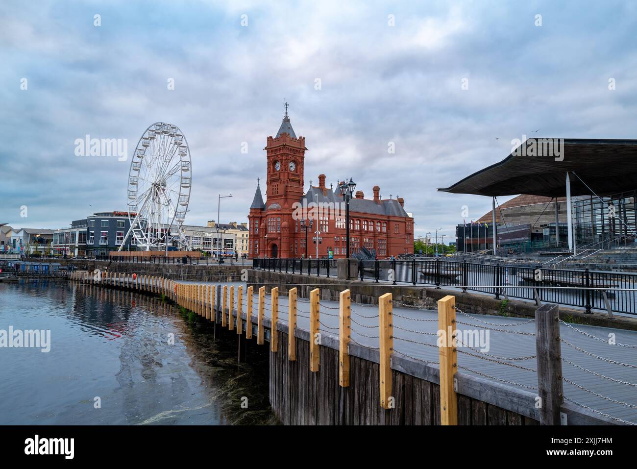 Cardiff, Wlaes, UK - 22 June 2024: The Cardiff Bay waterfront ...