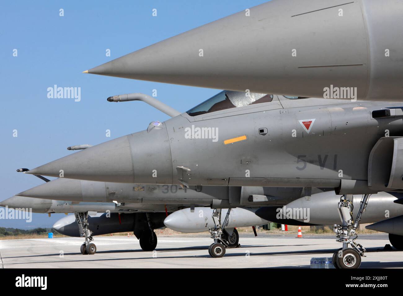 Orange, France. 18th July, 2024. Recreation of the 5th fighter wing and ...