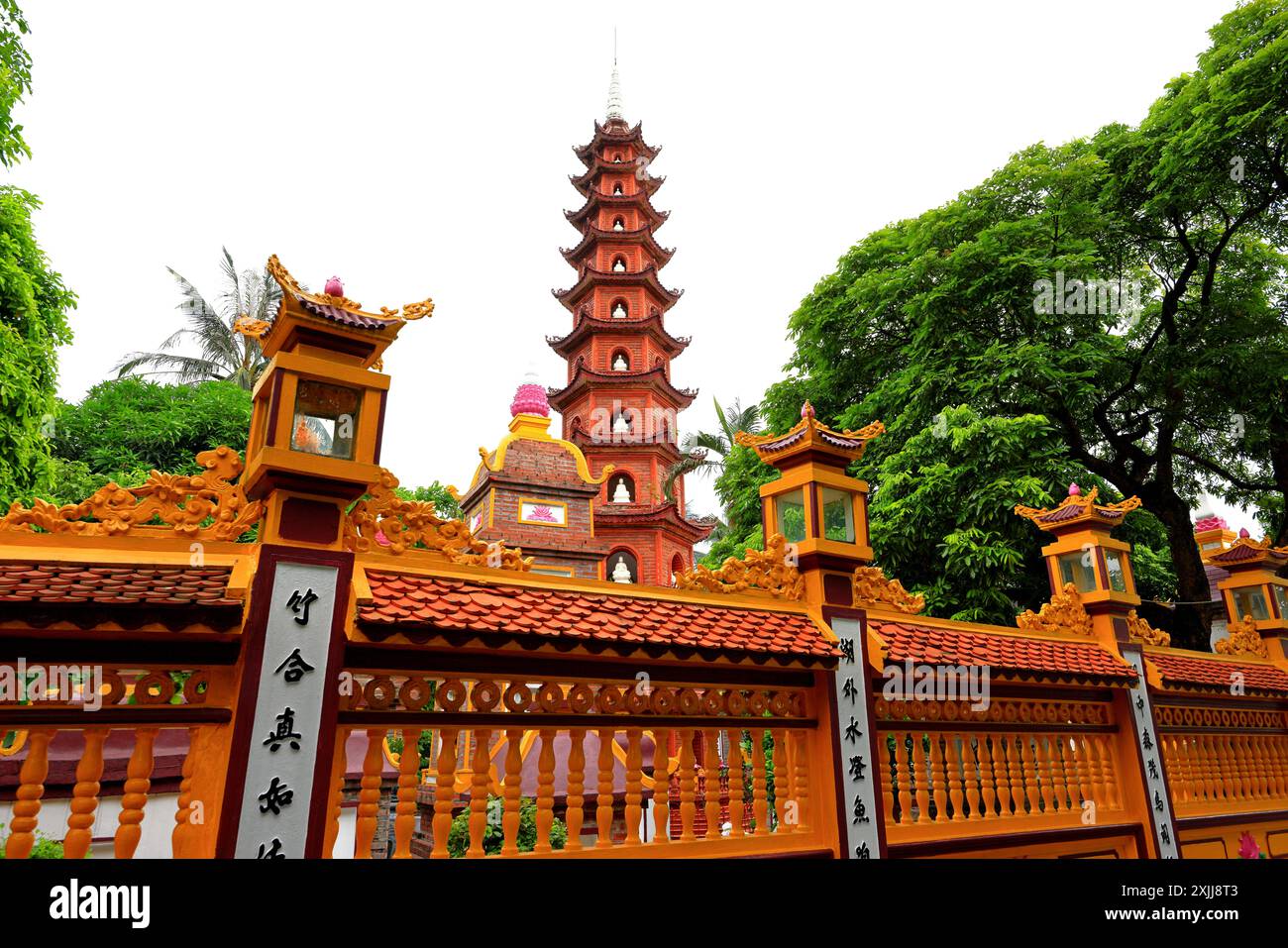 Tran Quoc Pagoda (Chua Tran Quoc), a Buddhist temple with numerous ...