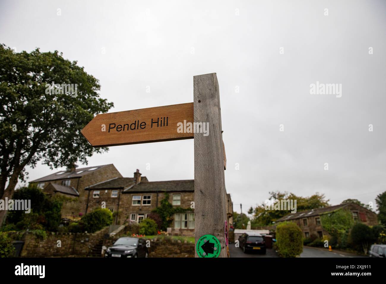 Pendle Hill wooden sign, directions to hike Pendle Hill in the ...