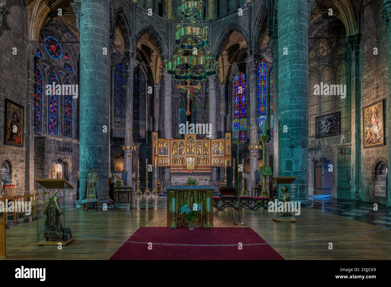 Lady of dinant hi-res stock photography and images - Alamy