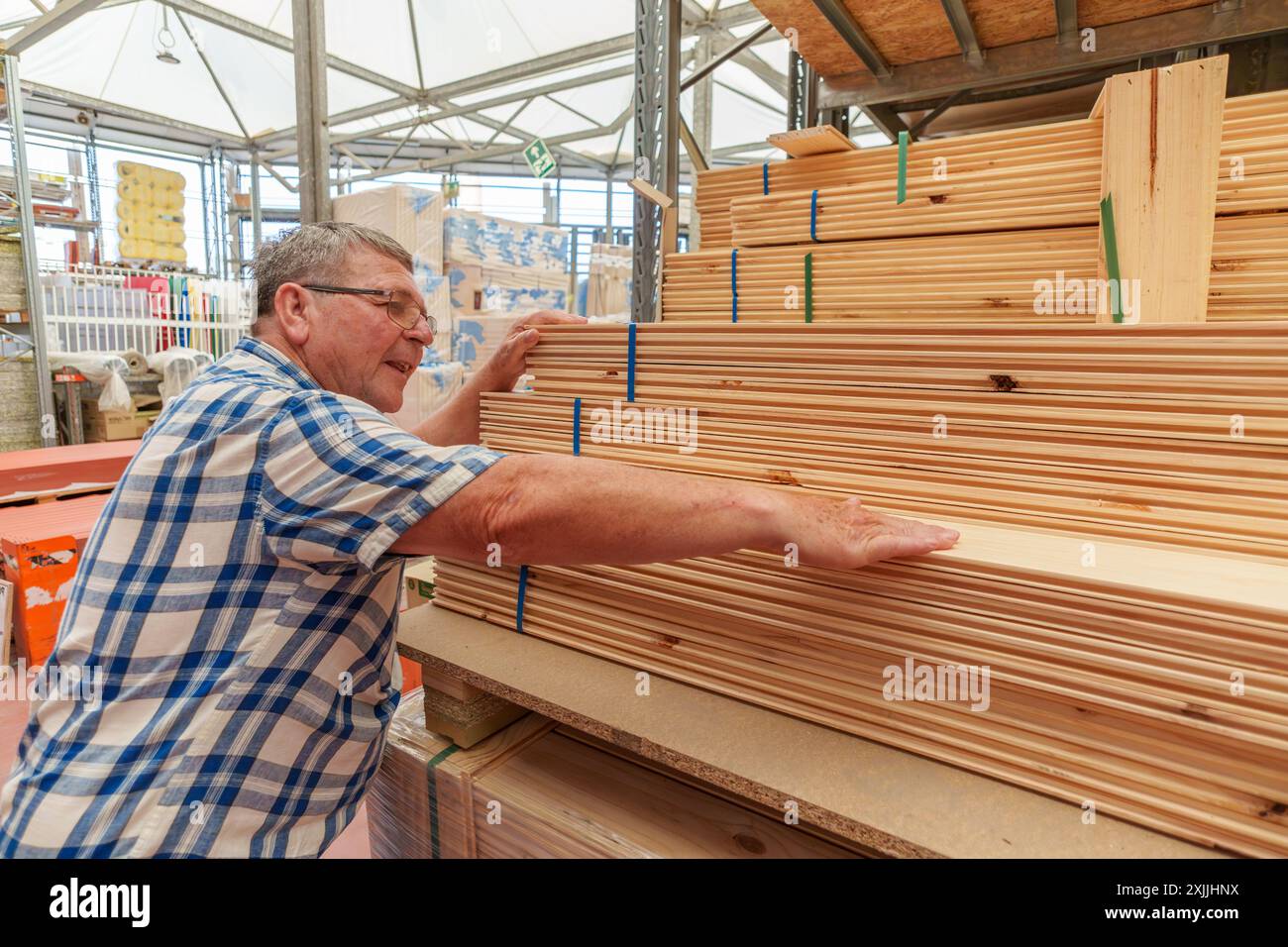 Selecting materials for construction hi-res stock photography and ...