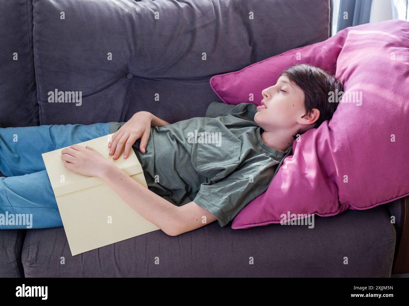 Open book child imagination hi-res stock photography and images - Alamy