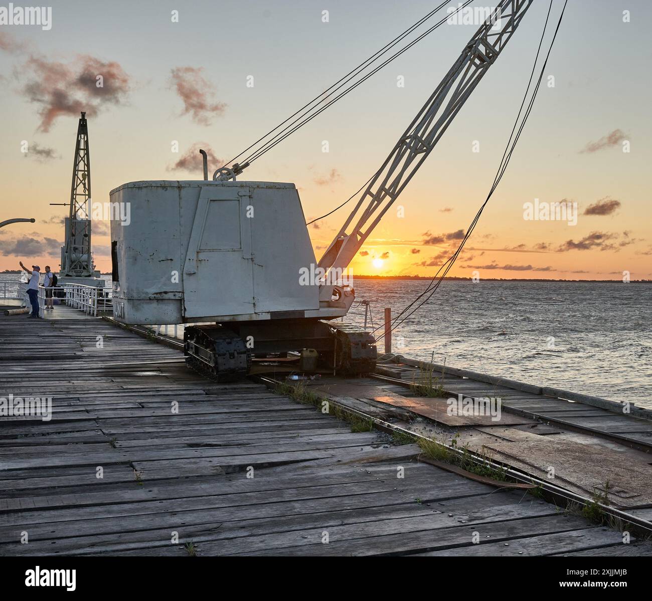 Crane landscape hi-res stock photography and images - Alamy