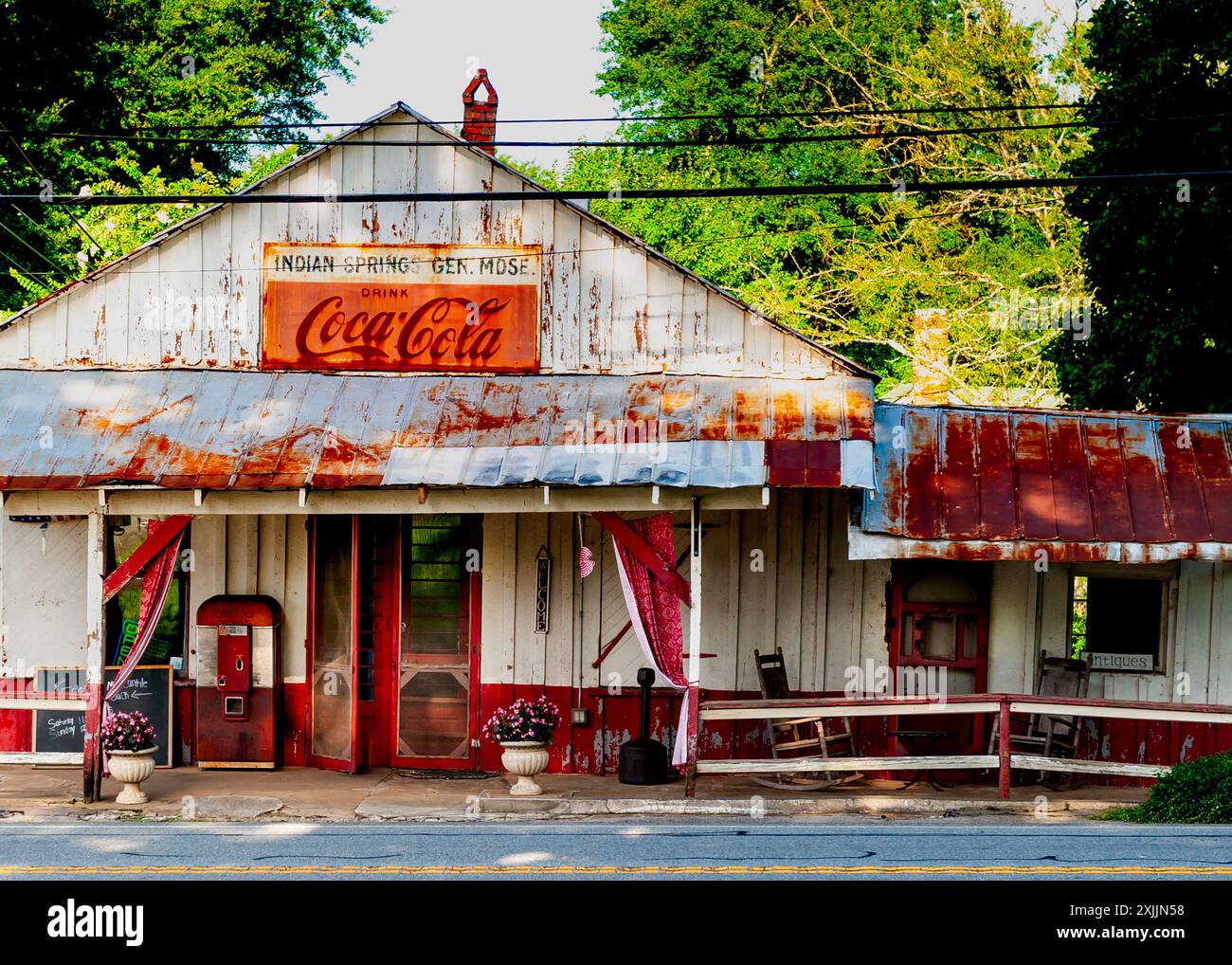 Old general store in hi-res stock photography and images - Alamy