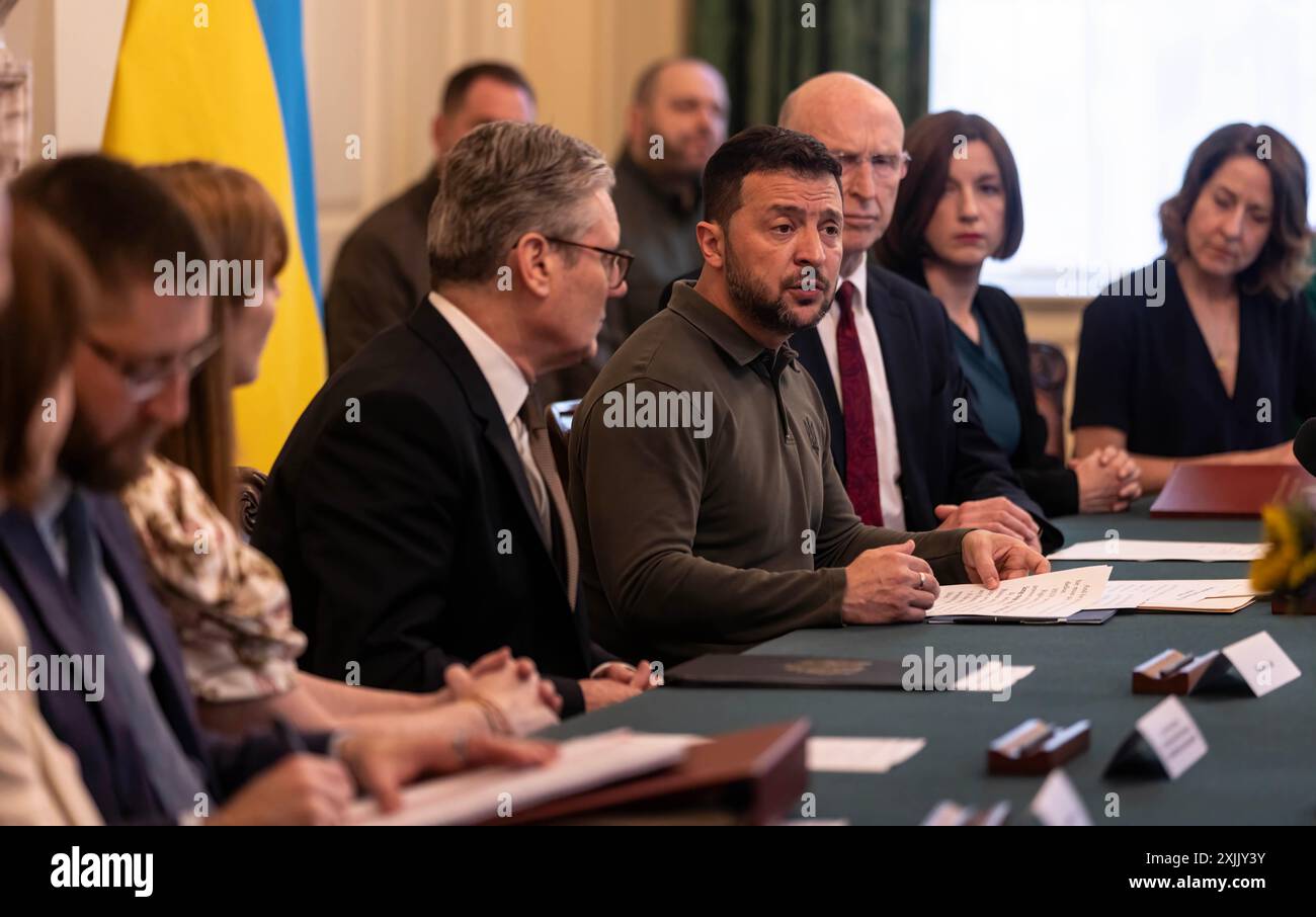 Ukrainian President Volodymyr Zelensky addresses an extraordinary ...