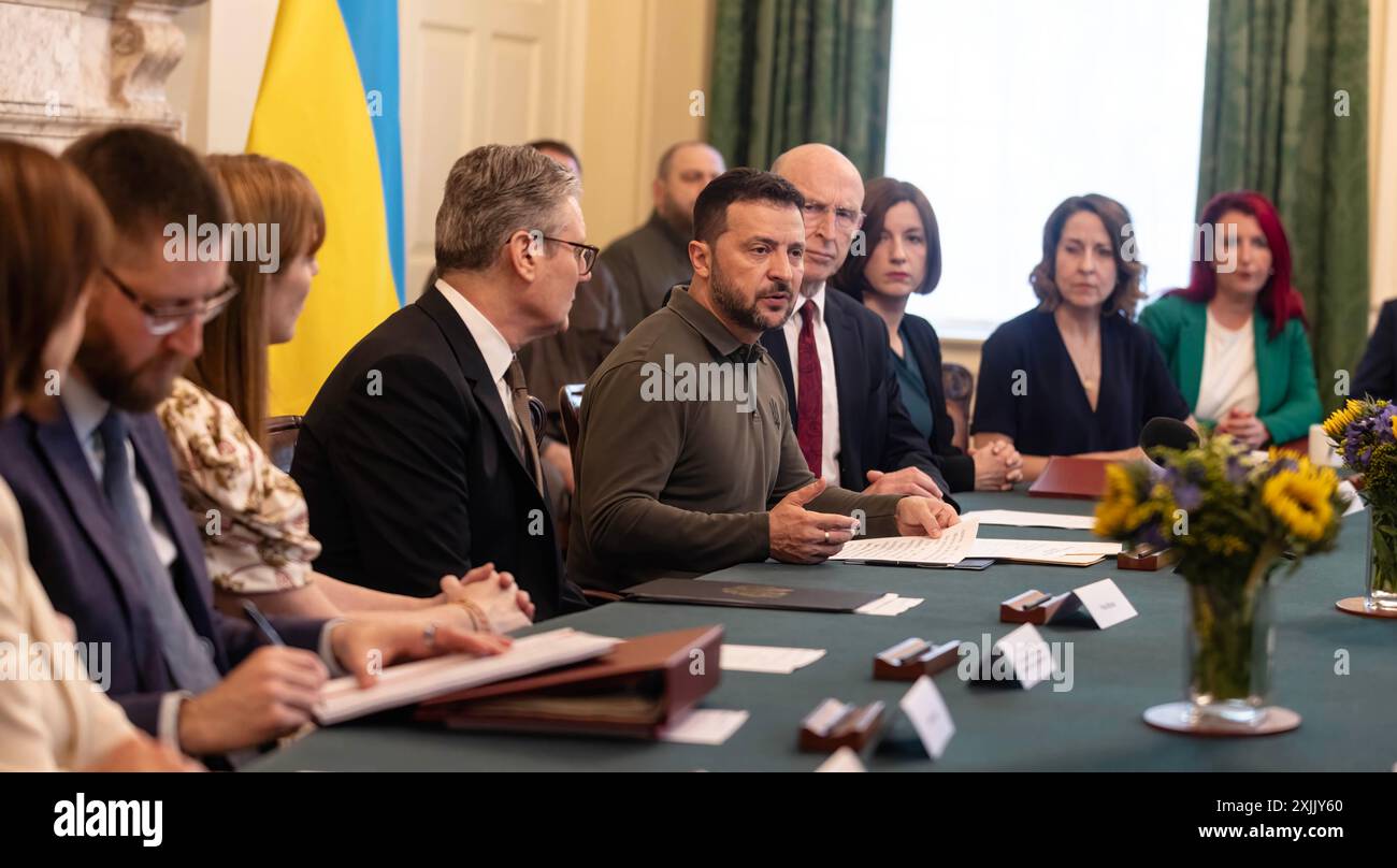 Ukrainian President Volodymyr Zelensky addresses an extraordinary ...