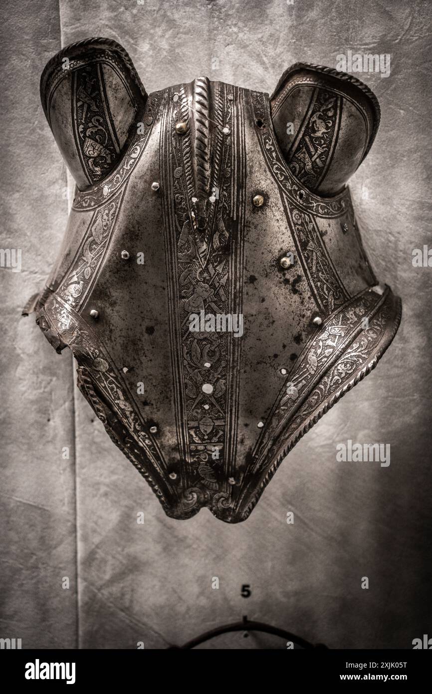 horse headpiece, 16th century, Álava Armory Museum, Vitoria, Basque ...