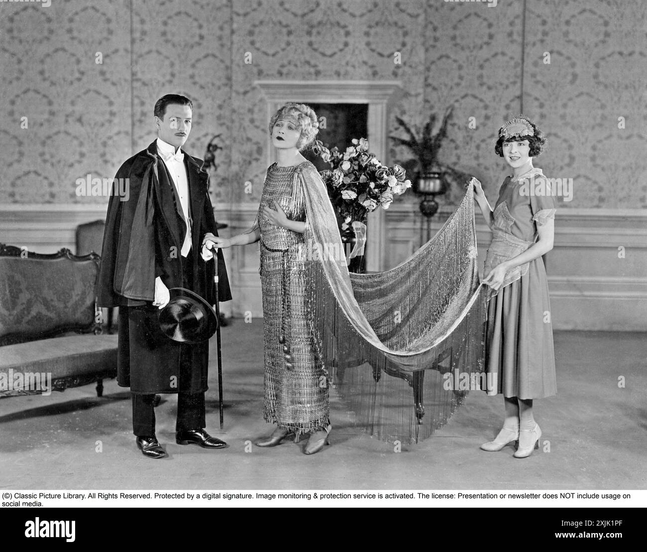 Historic house maid hi-res stock photography and images - Alamy