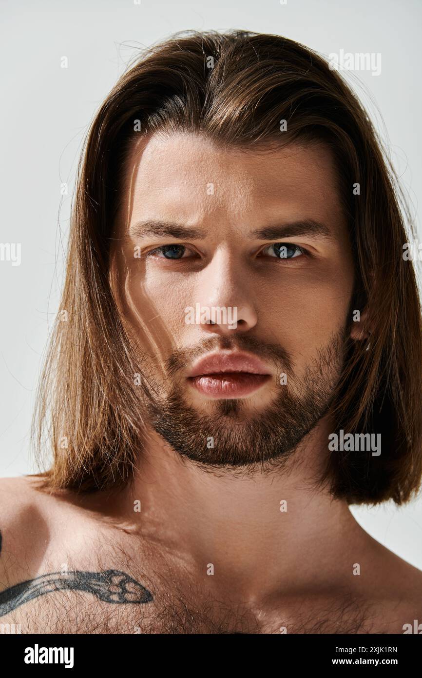 Trending attire hi-res stock photography and images - Alamy