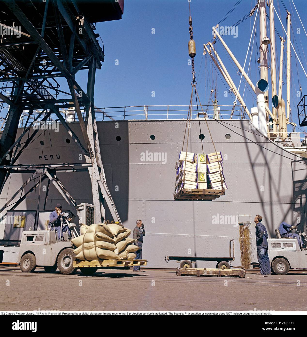 1950s cargo ship hi-res stock photography and images - Alamy