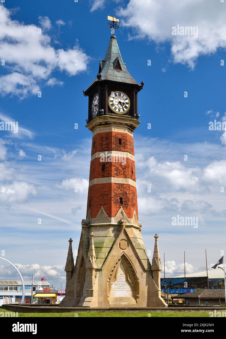 Skegness sea front hi-res stock photography and images - Alamy