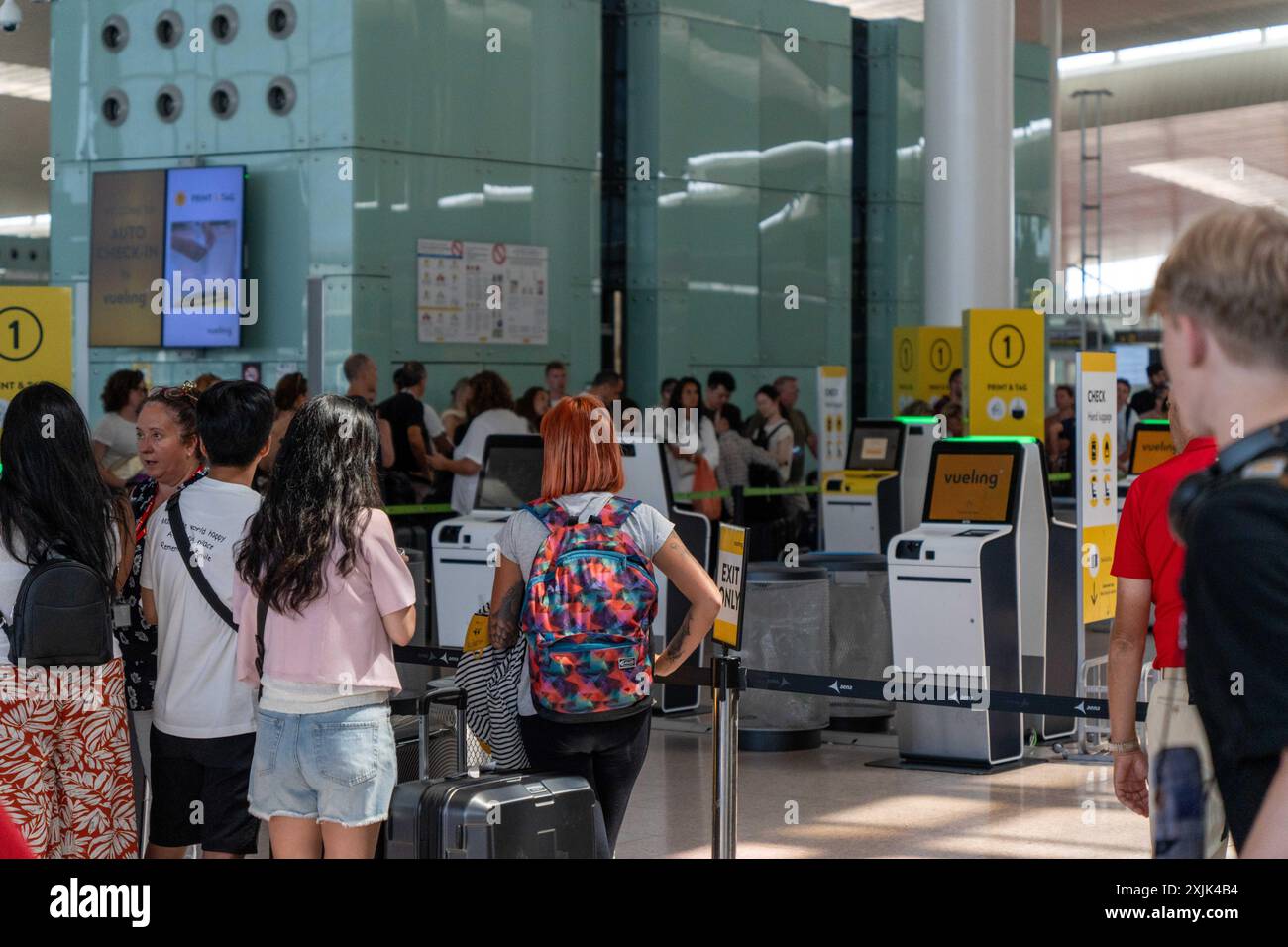 Chaos at Spanish airports due to a failure in the Windows security ...