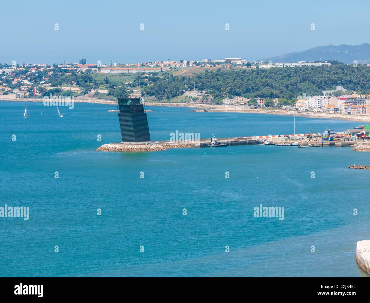 Torre VTS de Lisboa - VTS Vessel Traffic System Tower Centre for ...